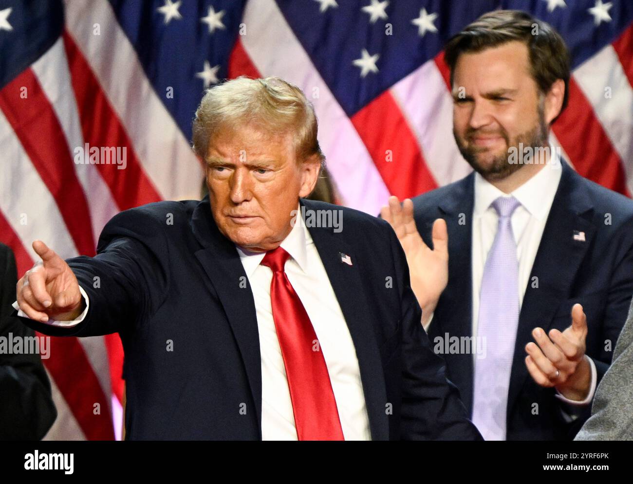 Palm Beach, United States. 06th Nov, 2023. Former president Donald ...