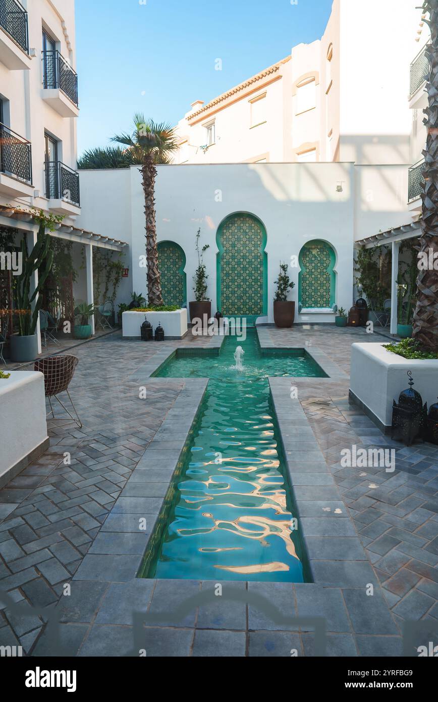 Luxurious Marrakech Style Courtyard with Central Water Feature Stock ...