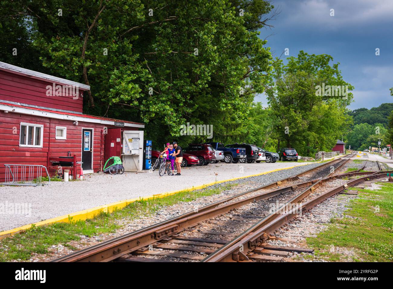 The Peninsula Depot is a tourist information center offering a gift ...
