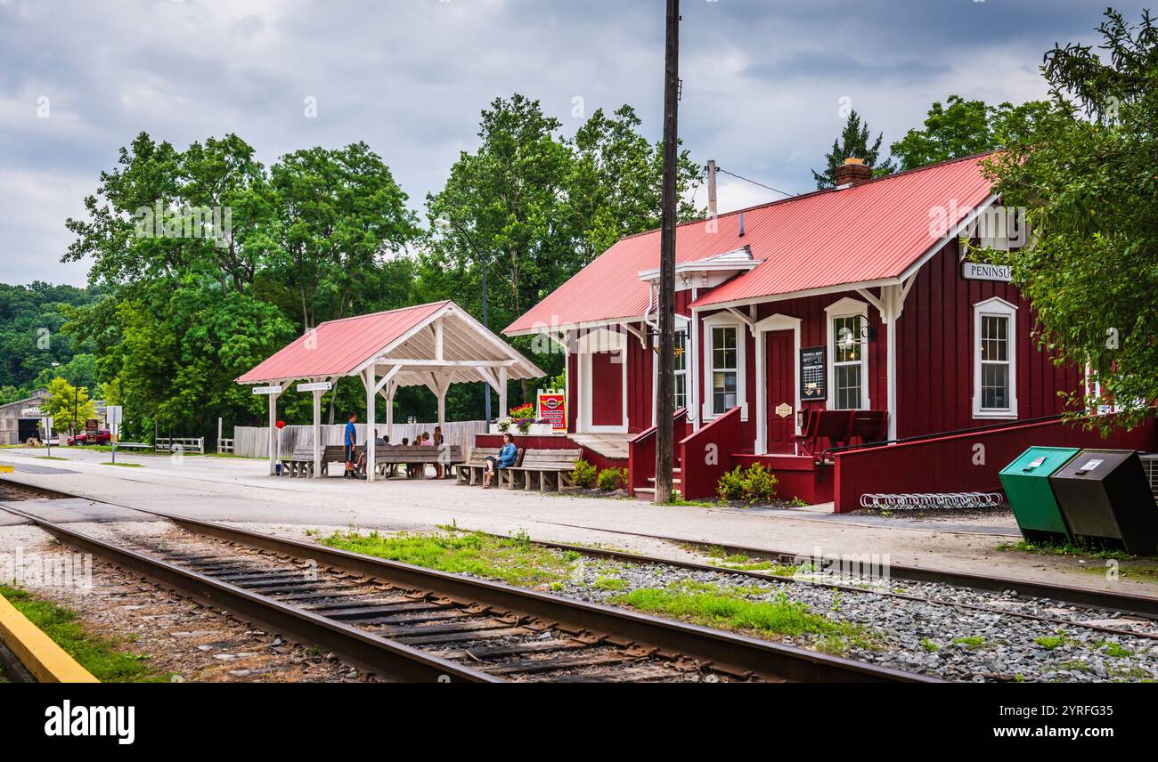 The Peninsula Depot is a tourist information center offering a gift ...