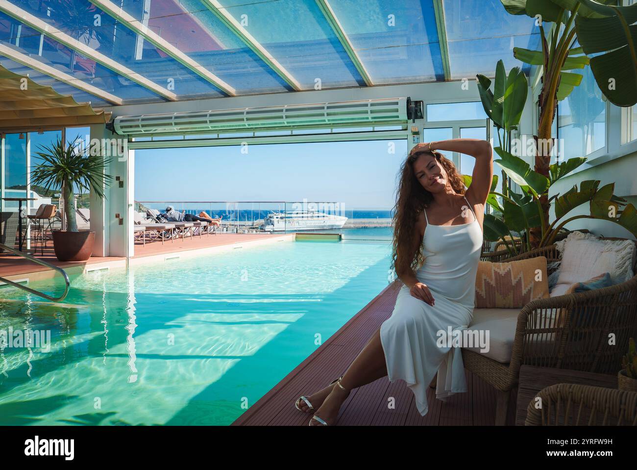 Luxurious indoor pool glass hi-res stock photography and images - Alamy