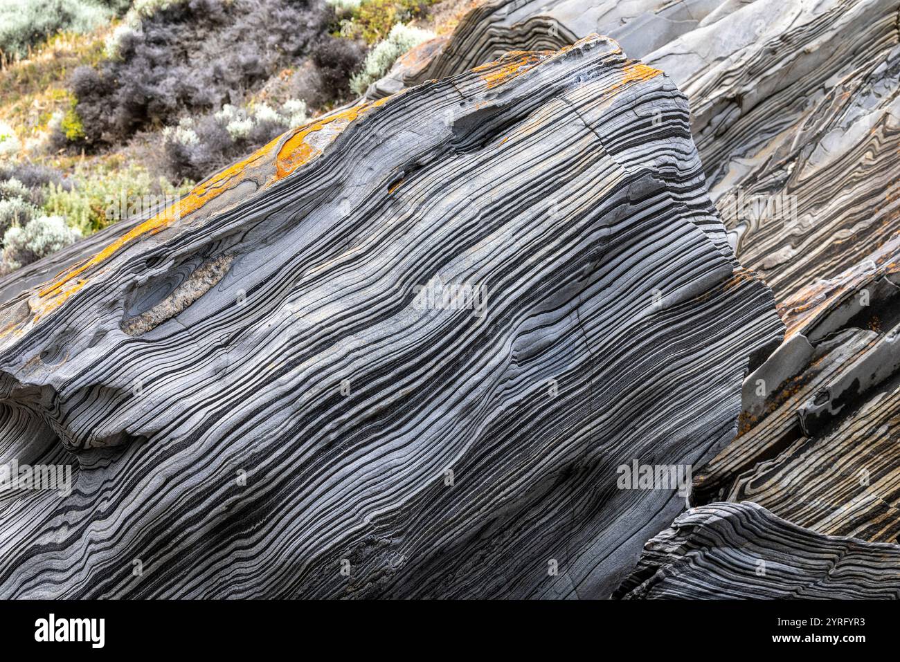 Sedimentary rock layers australia hi-res stock photography and images ...