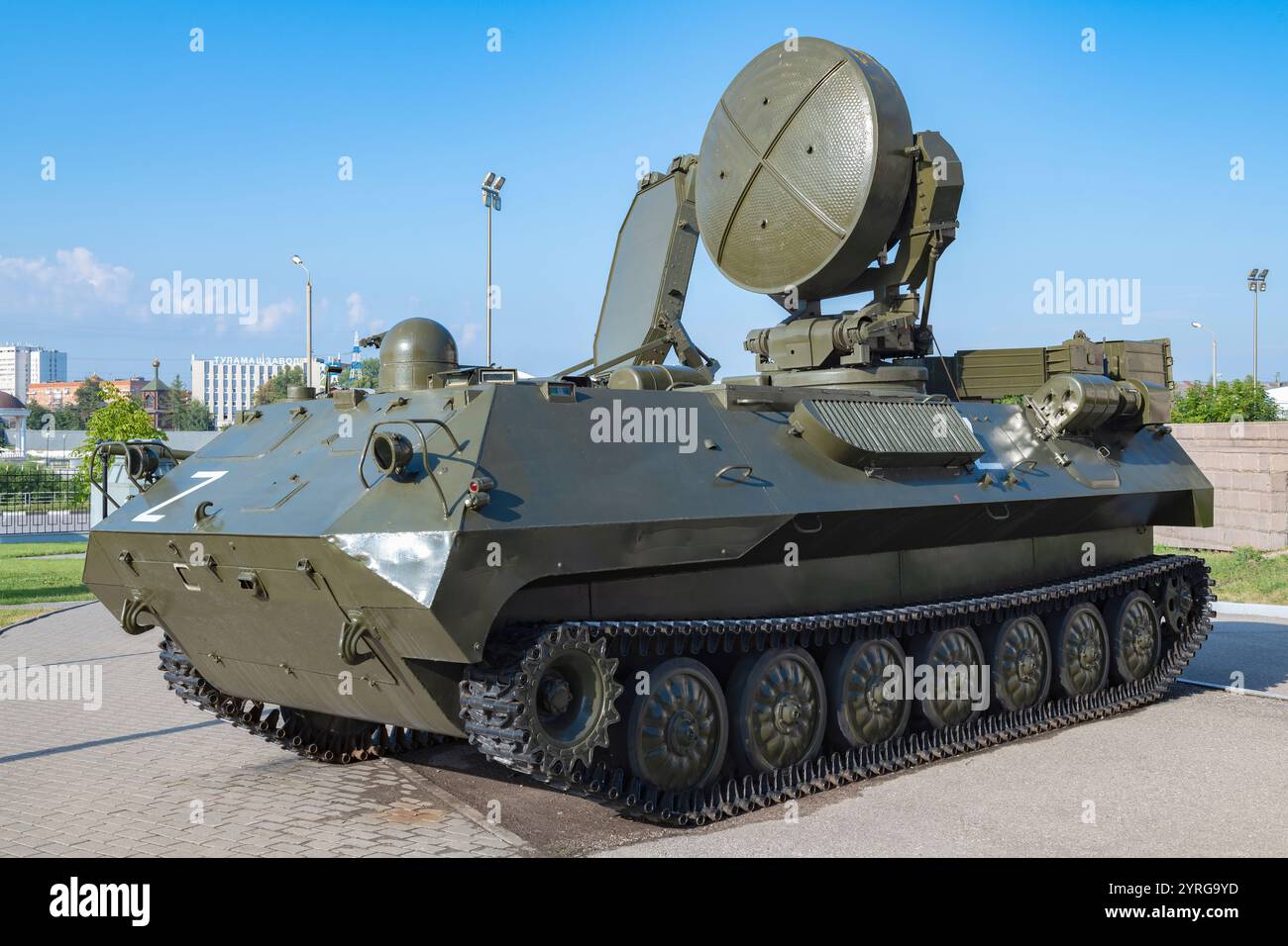 Military mobile radar hi-res stock photography and images - Alamy