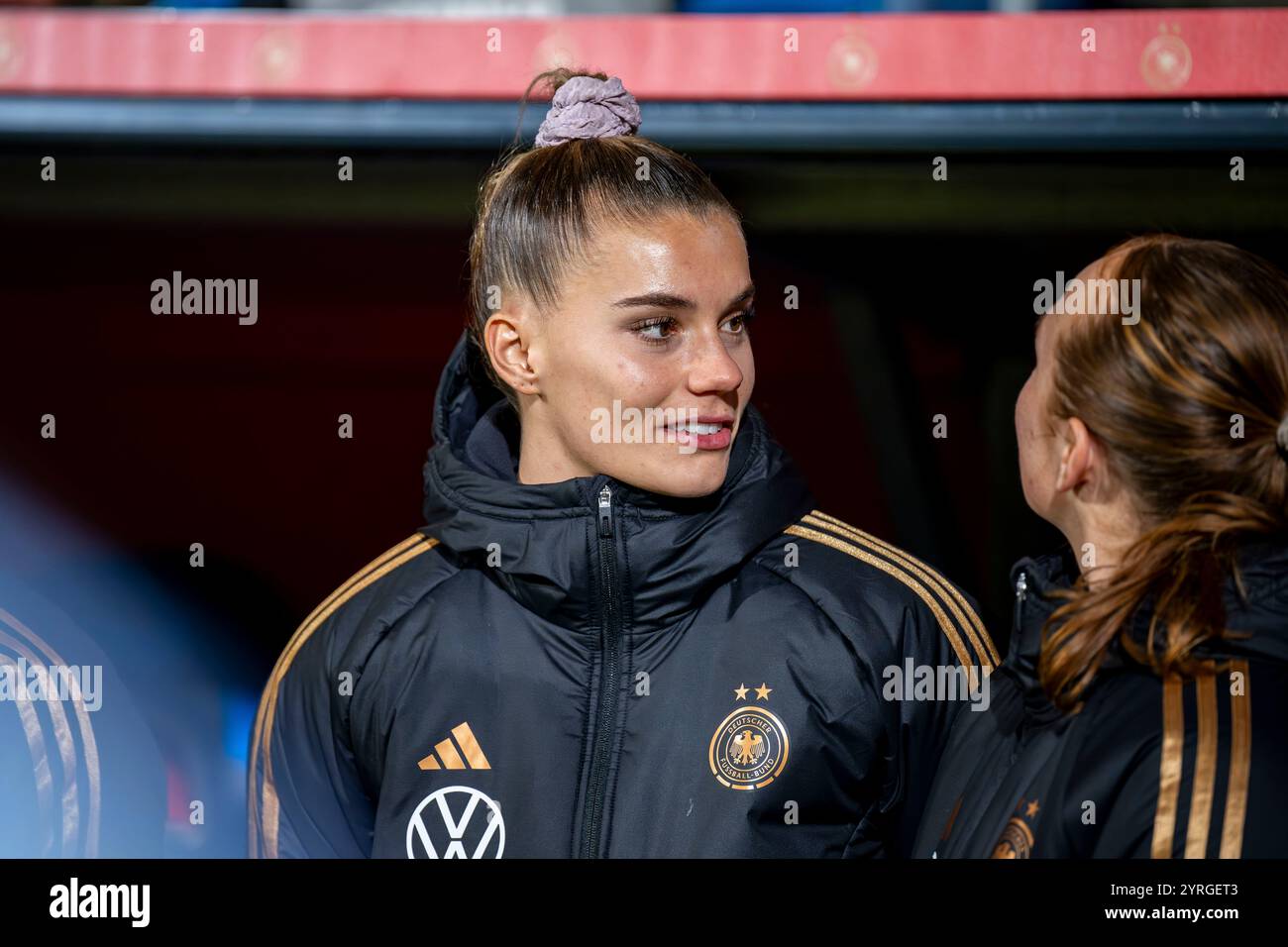 02 December 2024, North Rhine-Westphalia, Bochum: Soccer, Women ...