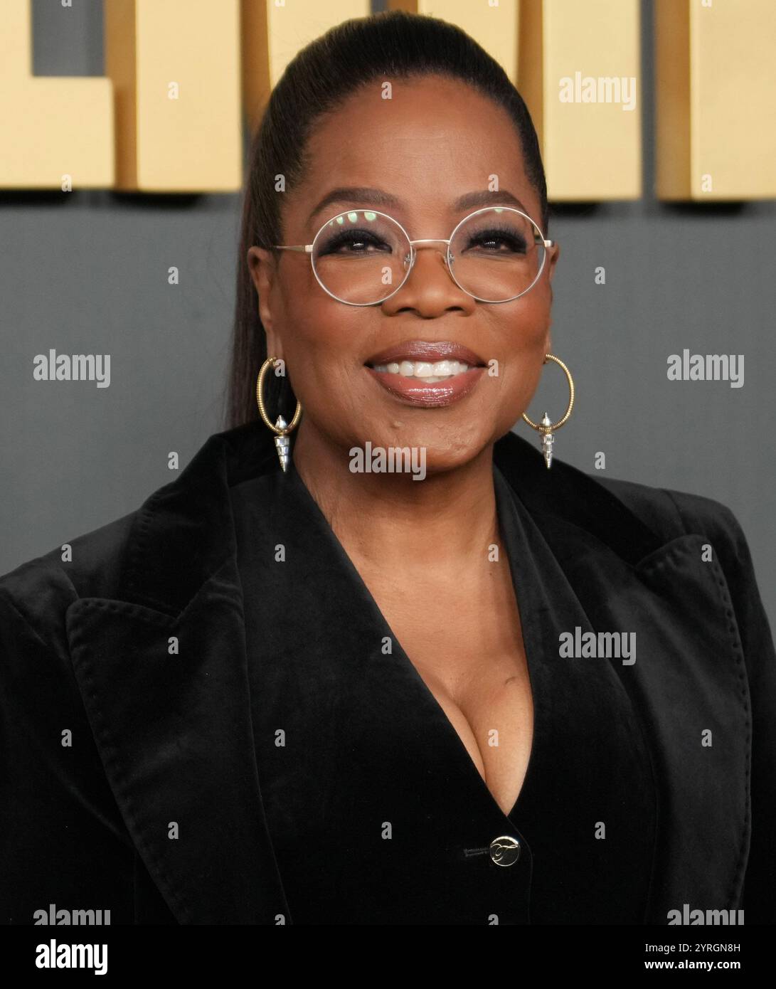 Los Angeles, USA. 03rd Dec, 2024. Oprah Winfrey arrives at Netflix's ...