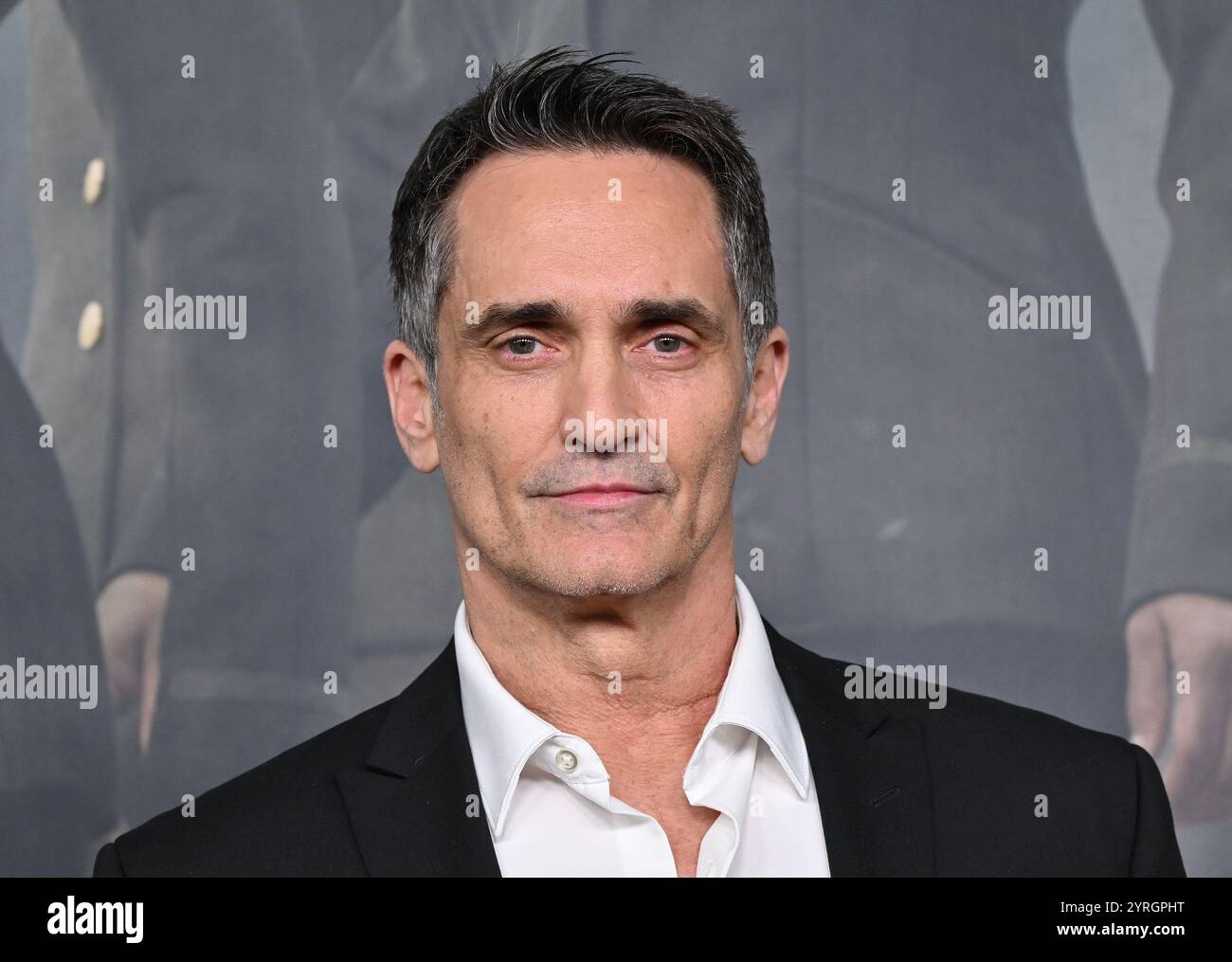 Hollywood, USA. 03rd Dec, 2024. Jeffery Johnson arriving to the world ...