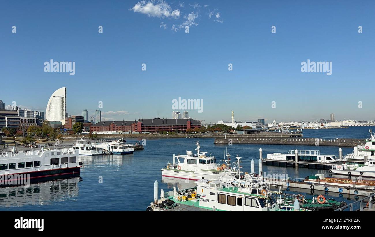 Yokohama urban hi-res stock photography and images - Alamy