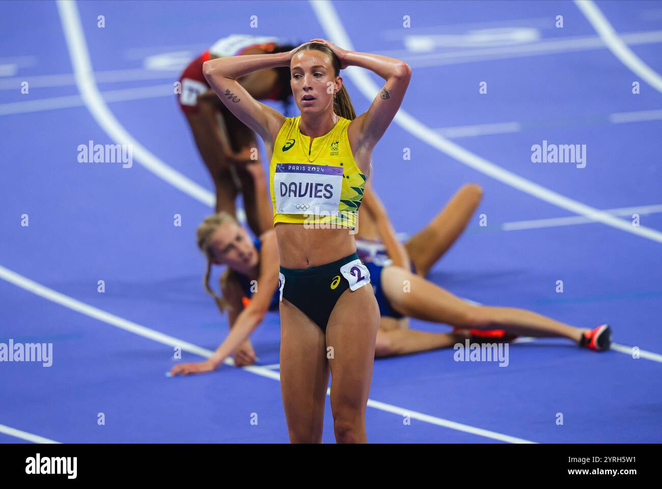 Rose Davies participating in the 5000 meters at the Paris 2024 Olympic ...