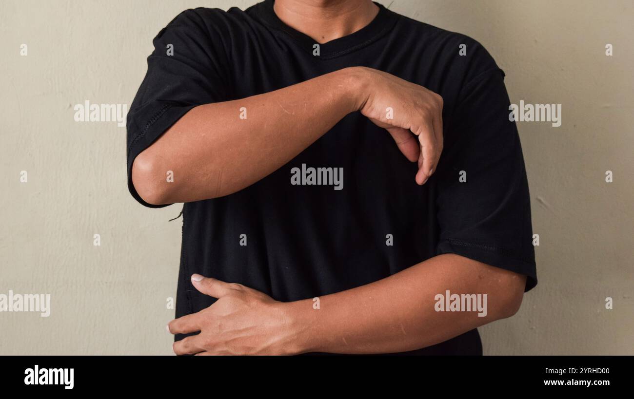 Young man learning deaf sign language Stock Photo - Alamy Young man learning deaf sign language Stock Photo - Alamy