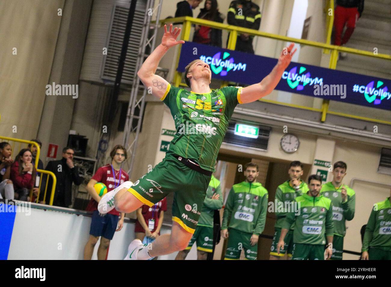Kyle ensing hi-res stock photography and images - Alamy