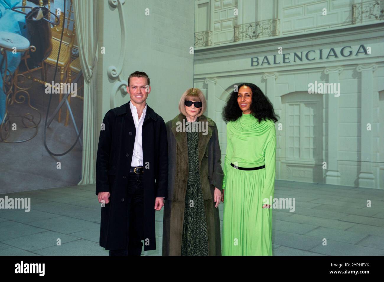 Anna Wintour (centre) with Mark Guiducci and Chioma Nandi at the ...
