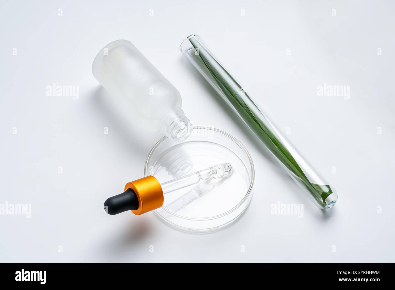 Flat lay laboratory glassware hi-res stock photography and images - Alamy