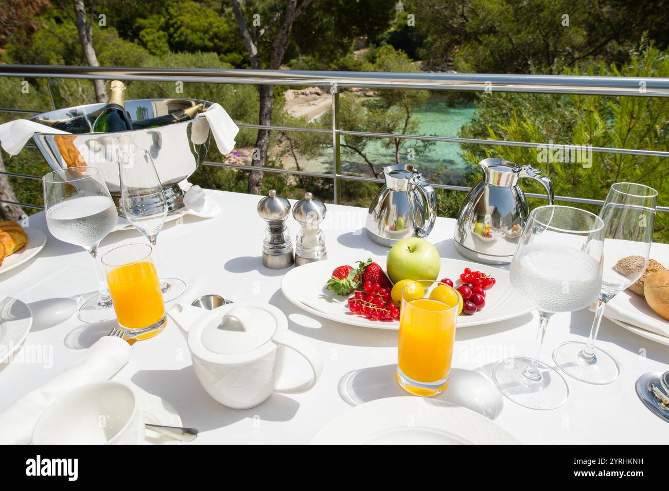 Serene hotel breakfast scene hi-res stock photography and images - Alamy