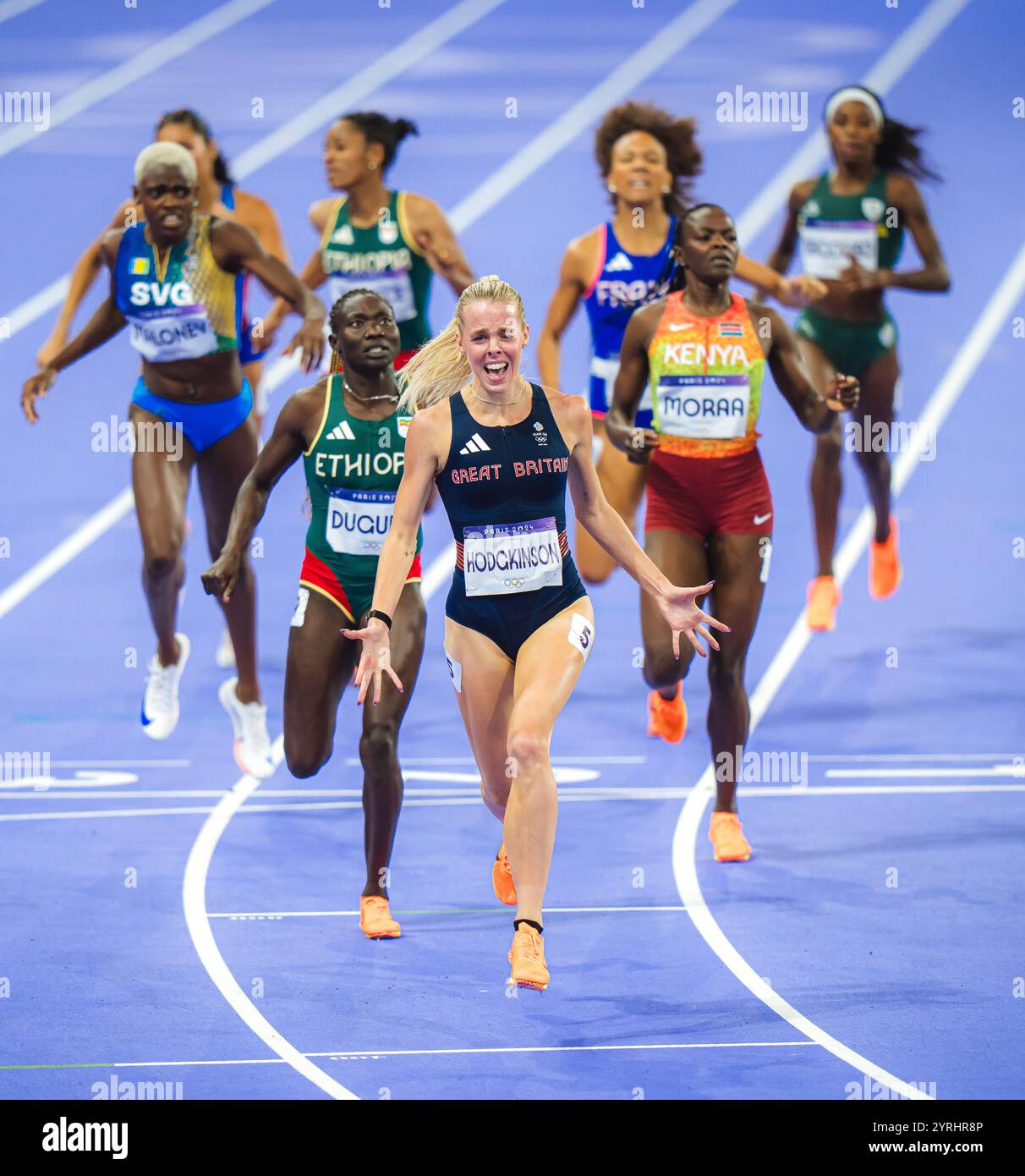 Keely Hodgkinson winning in the 800 meters at the Paris 2024 Olympic ...
