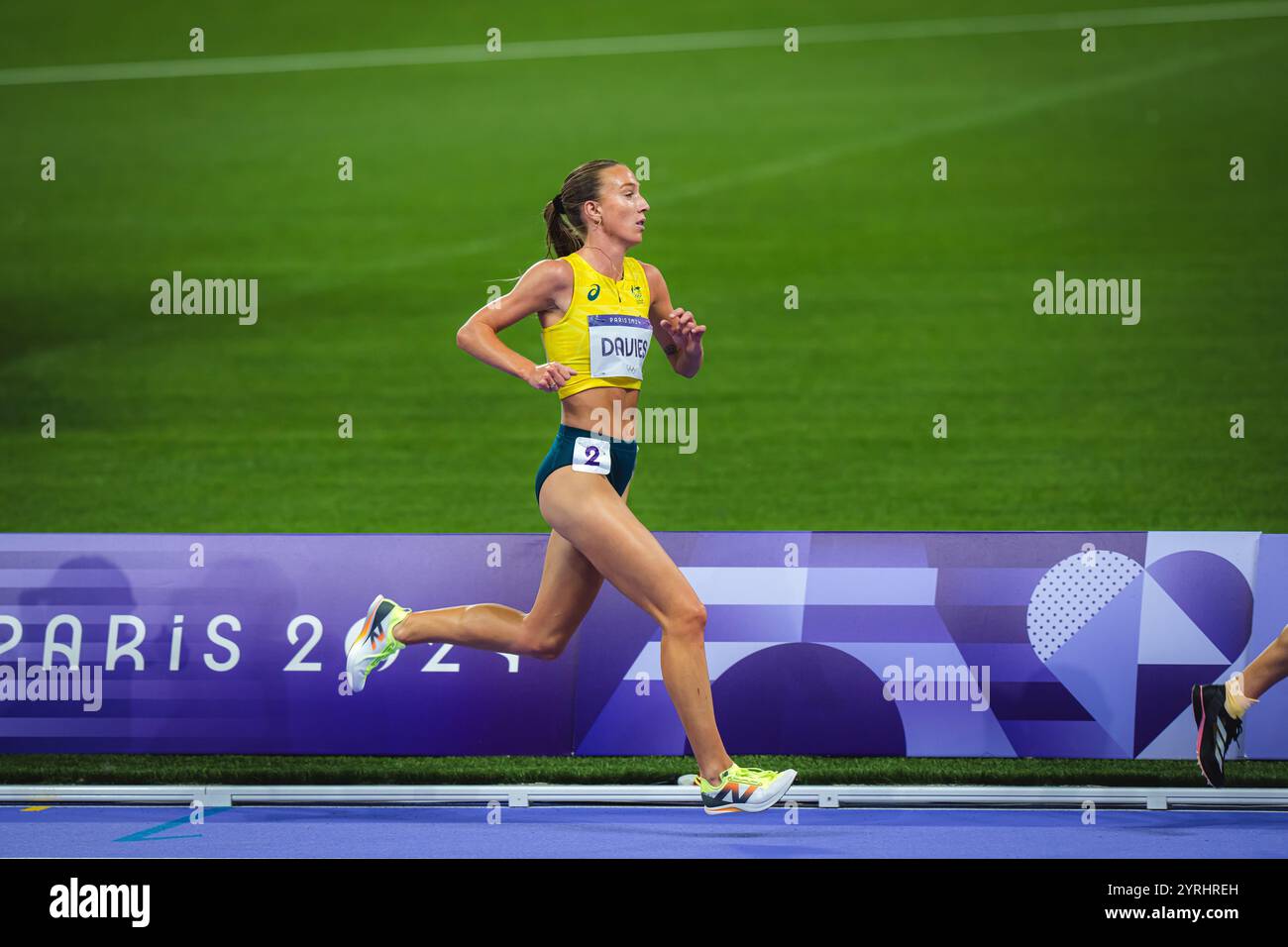 Rose Davies participating in the 5000 meters at the Paris 2024 Olympic ...