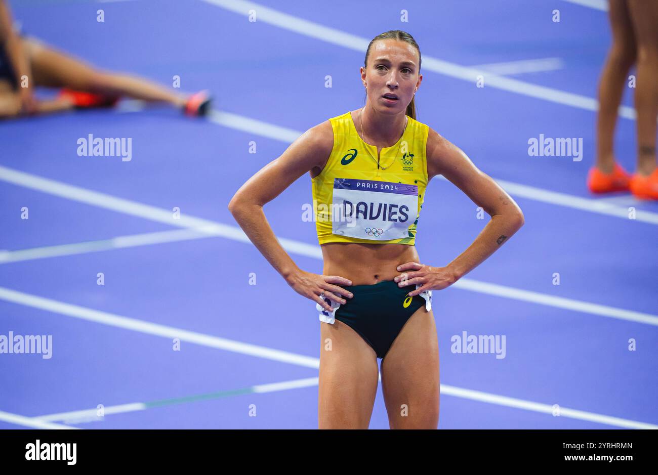 Rose Davies participating in the 5000 meters at the Paris 2024 Olympic ...