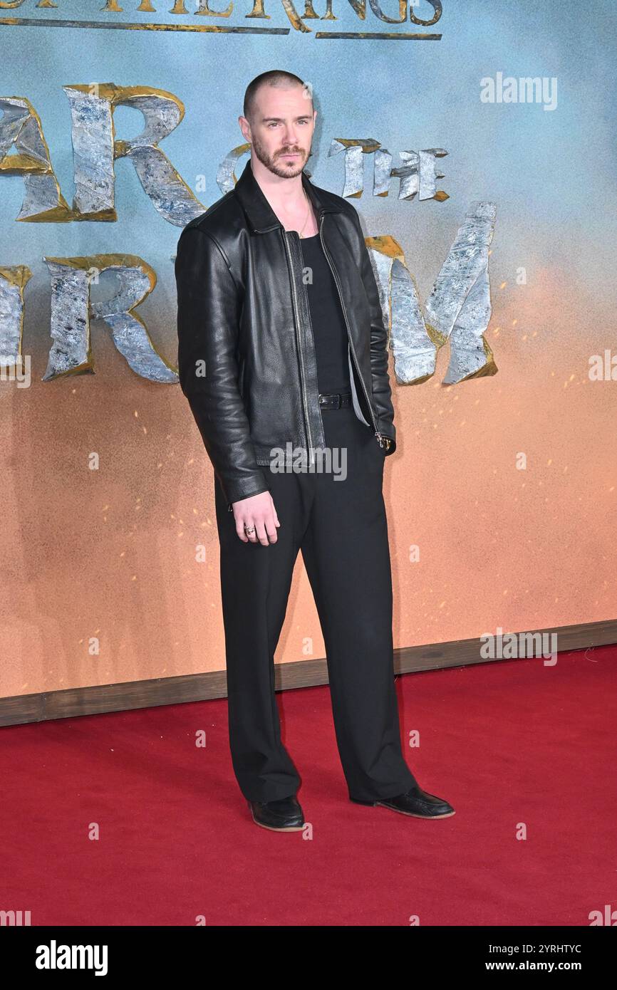 The lord of the rings the war of the rohirrim hi-res stock photography ...