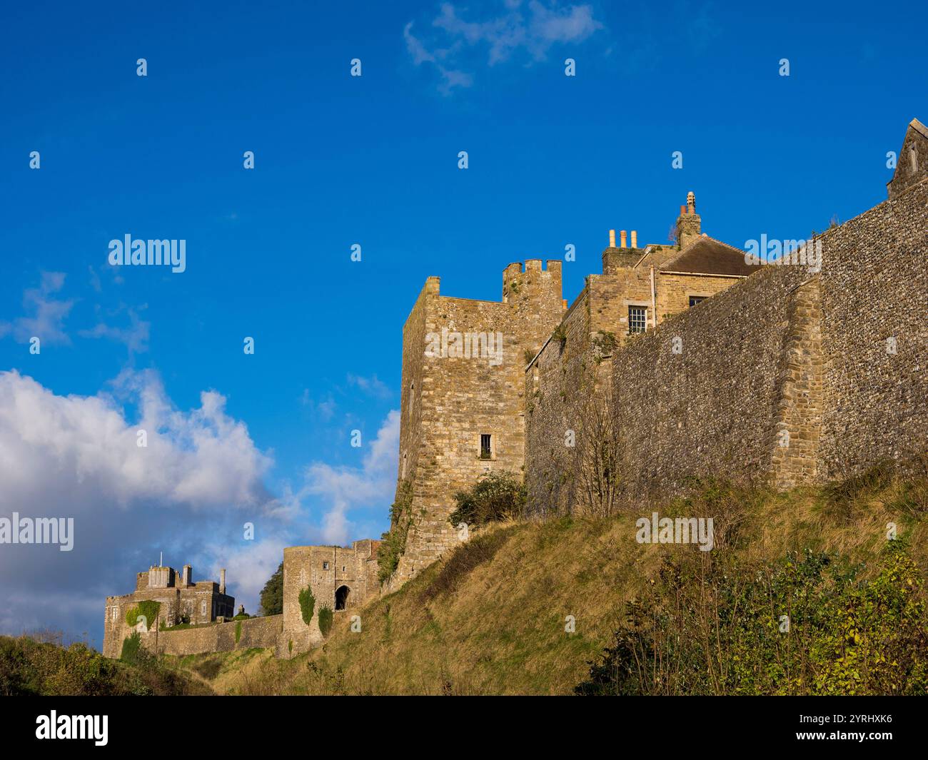Dover castle medieval castle key hi-res stock photography and images ...
