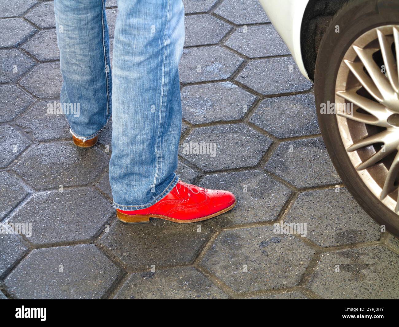 Beneath car hi-res stock photography and images - Alamy