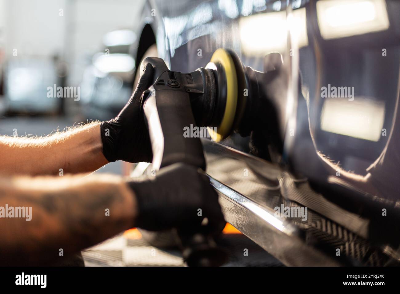 Man car detailing studio hi-res stock photography and images - Alamy