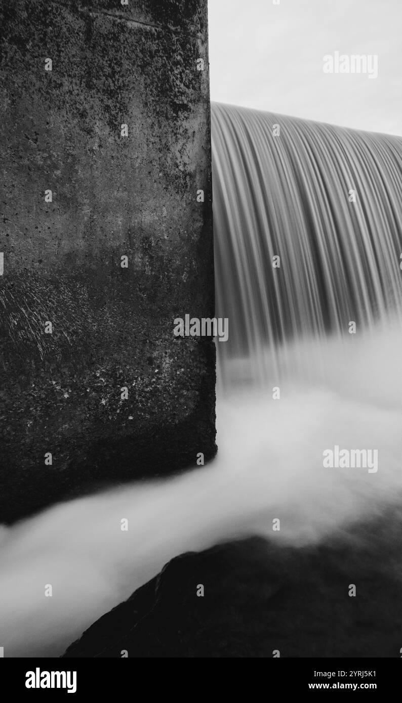 Hydroelectric dam hydraulic infrastructure hi-res stock photography and ...