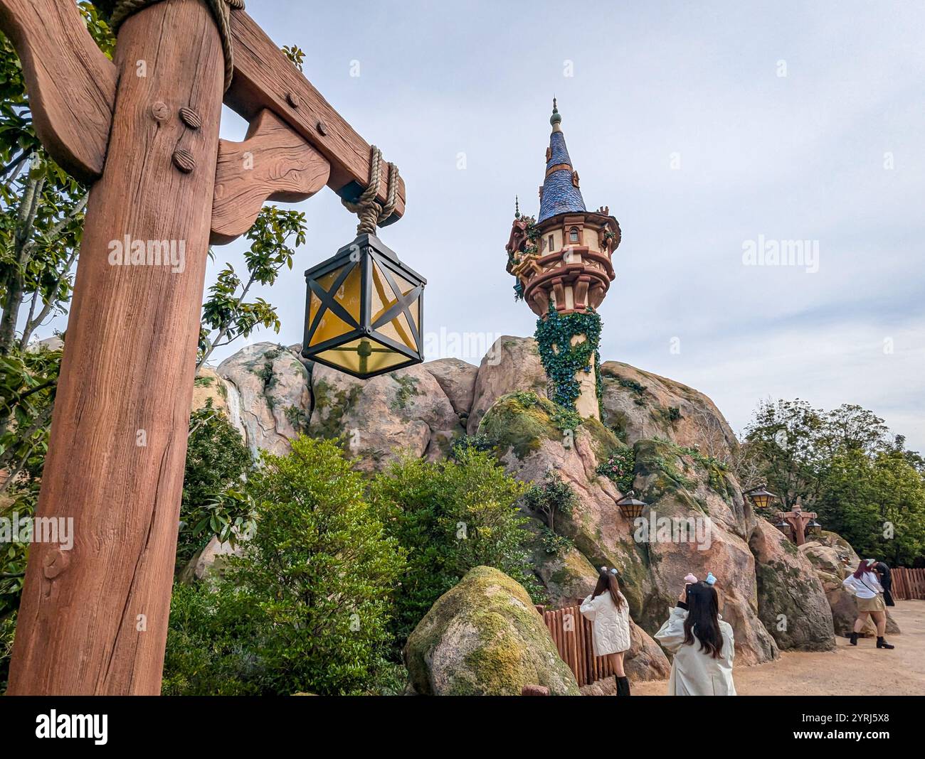Rapunzel Toren Disneyland Tangled Tower | This Replica Of Rapunzel's