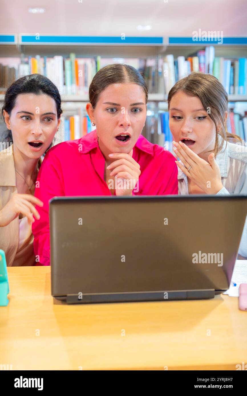 Focused learning environment students hi-res stock photography and ...