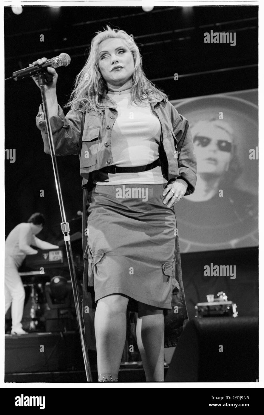 DEBBIE HARRY, BLONDIE, MARIA TOUR, 1999: Debbie Harry of Blondie ...