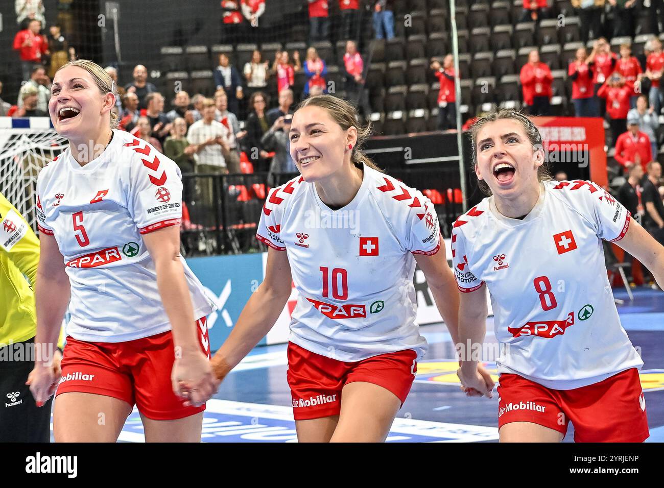 Lisa Frey (Schweiz, #05), Daphne Gautschi (Schweiz, #10), Mia Sofia ...