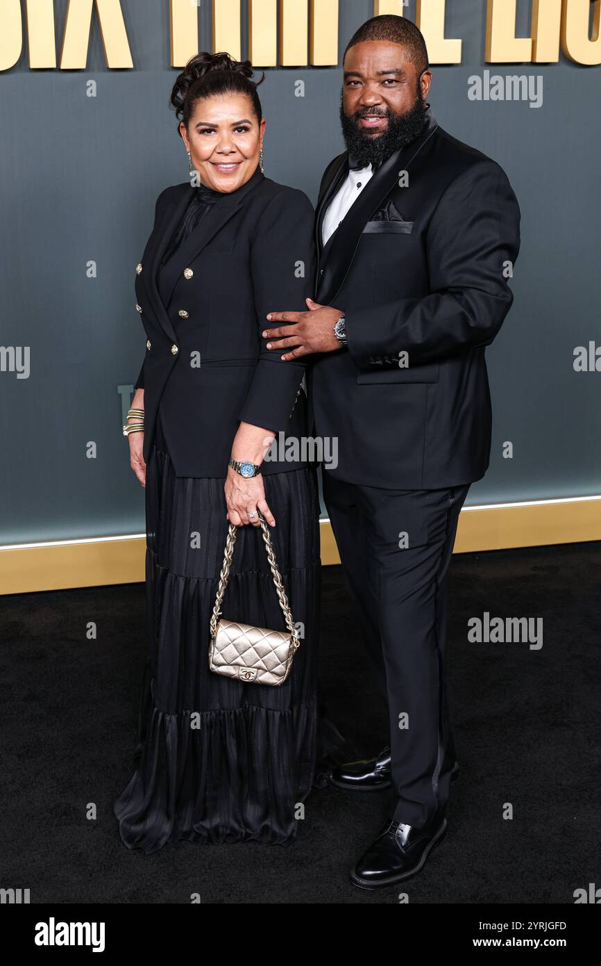 HOLLYWOOD, LOS ANGELES, CALIFORNIA, USA - DECEMBER 03: Angi Bones ...