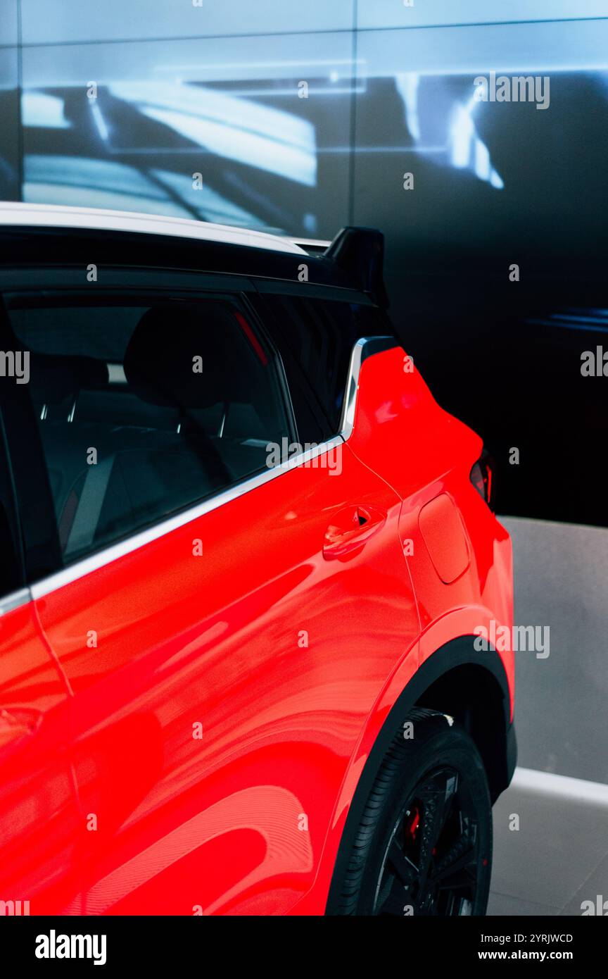 Carbon fiber car spoiler hi-res stock photography and images - Alamy