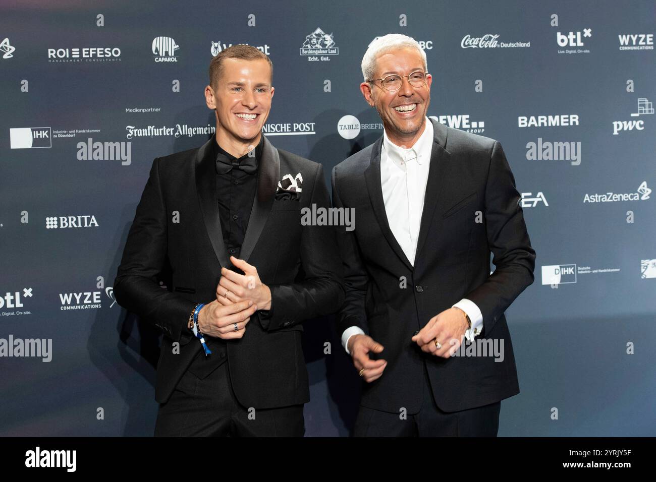 Duesseldorf, Deutschland. 29th Nov, 2024. left to right Lukas SAUER ...