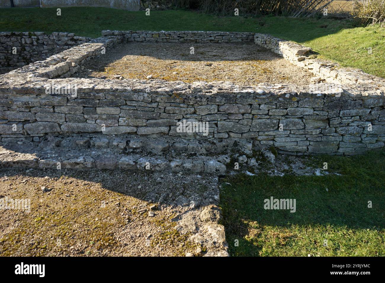 North Leigh Roman Villa, was a Roman courtyard villa in the Evenlode ...