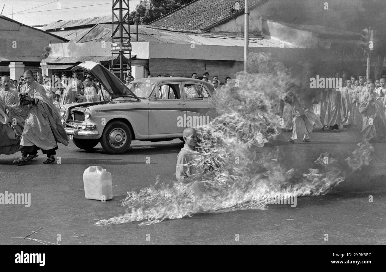 Thich Quang Duc (c.1897 ? 11 June 1963) was a Vietnamese Mahayana ...