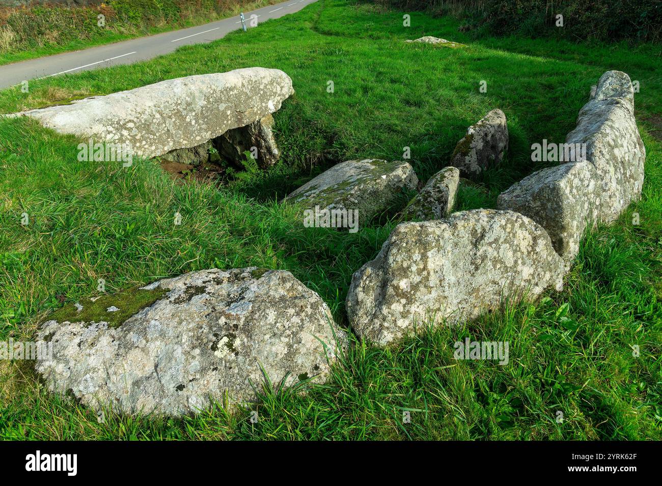 Tregiffian prehistoric burial chamber on the penwith peninsular west ...