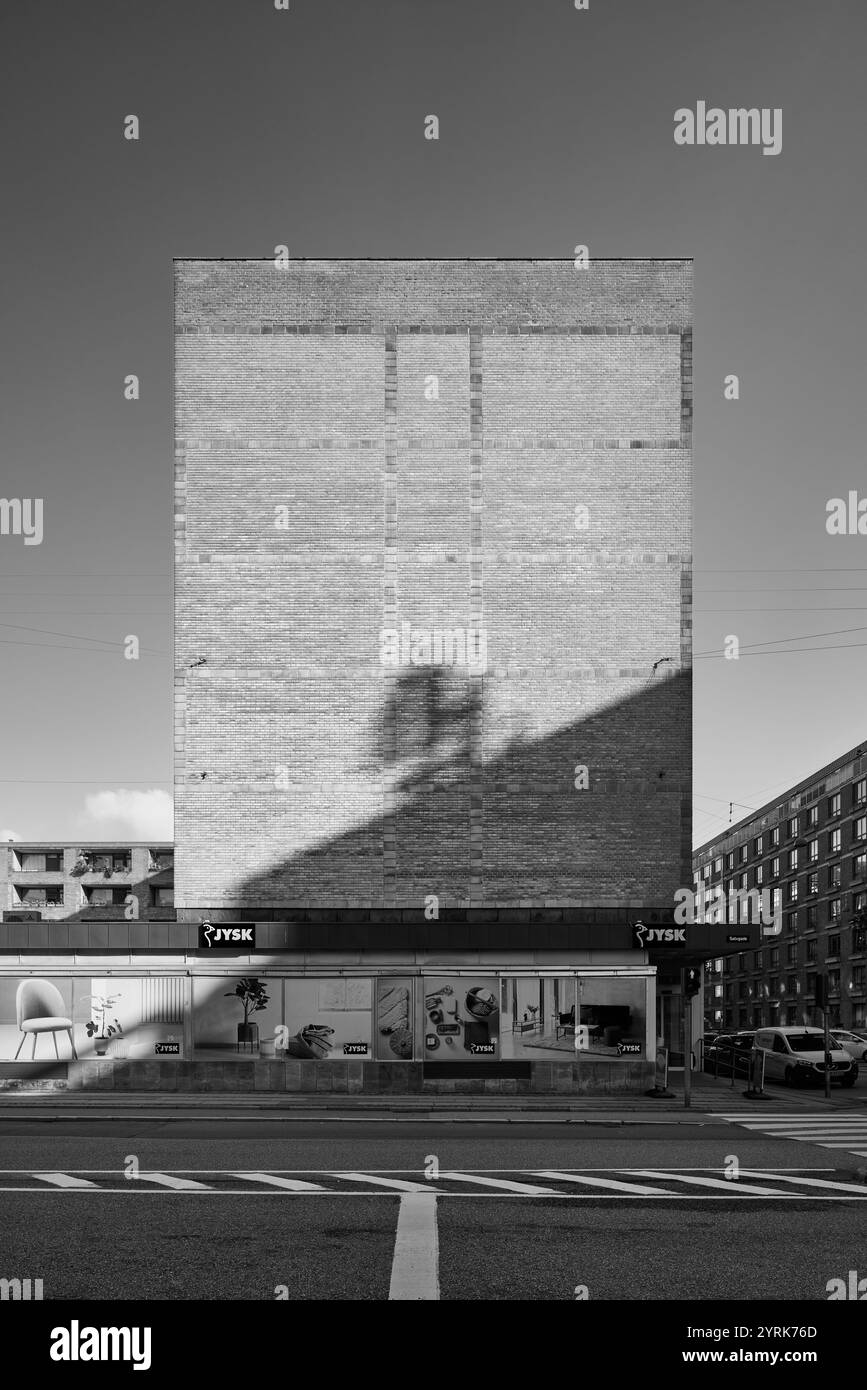 Borgergården, apartment complex designed by Thorvald Dreyer & Sven Eske ...