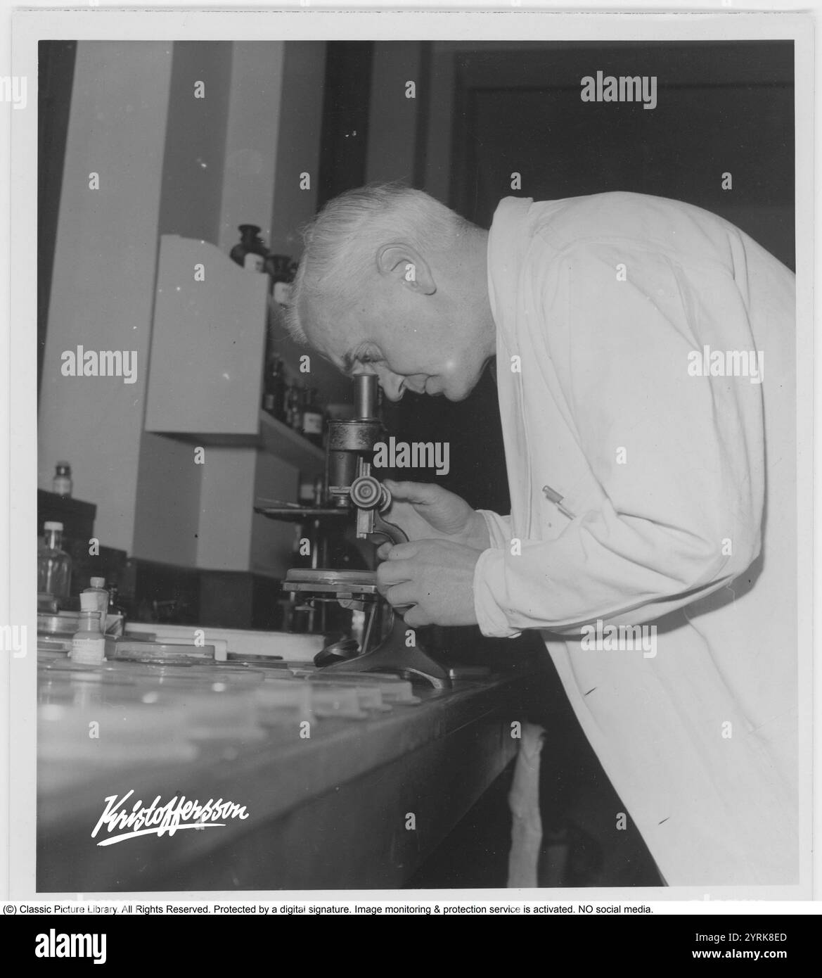 Sir Alexander Fleming 1945. 6 August 1881 - 11 March 1955, Scottish ...