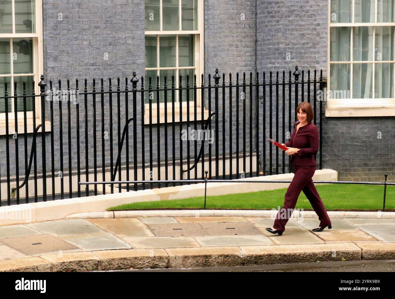 Rachel Reeves (Chancellor of the Exchequer), arrives at Downing Street ...