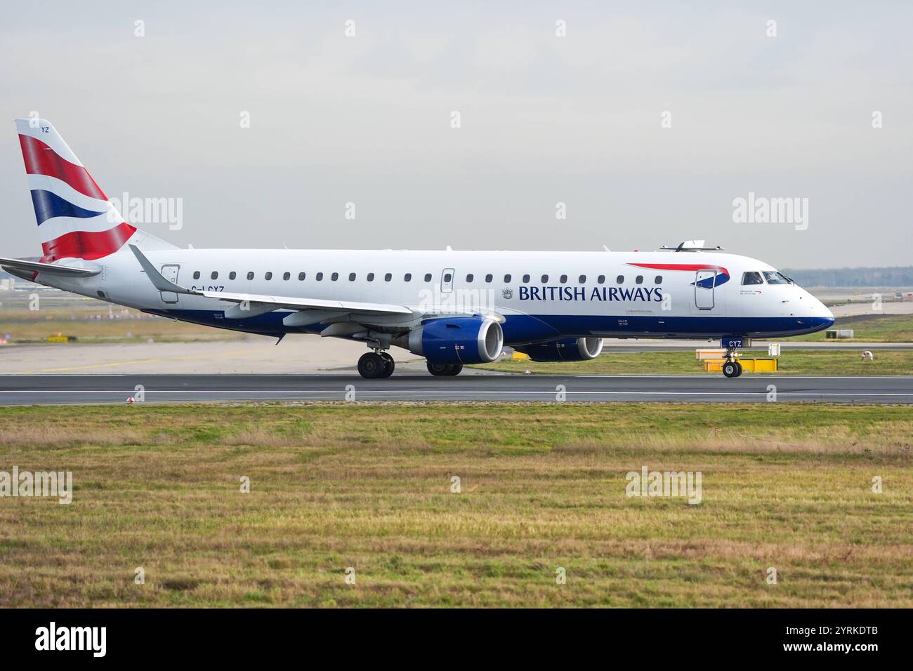 Aircraft triggers hi-res stock photography and images - Alamy