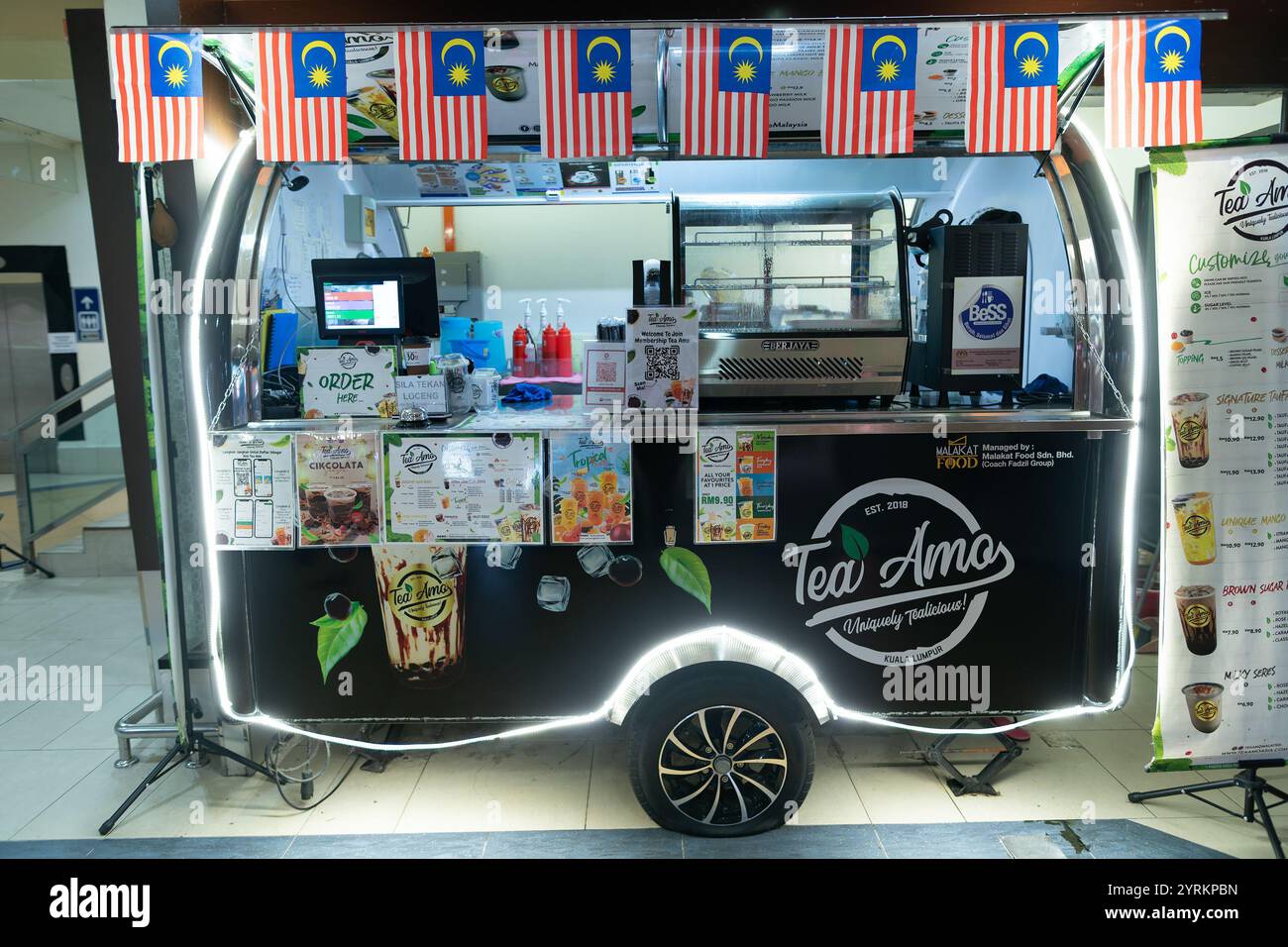 KOTA BHARU, MALAYSIA - NOVEMBER 21, 2023: Tea Amo coffee stand inside ...