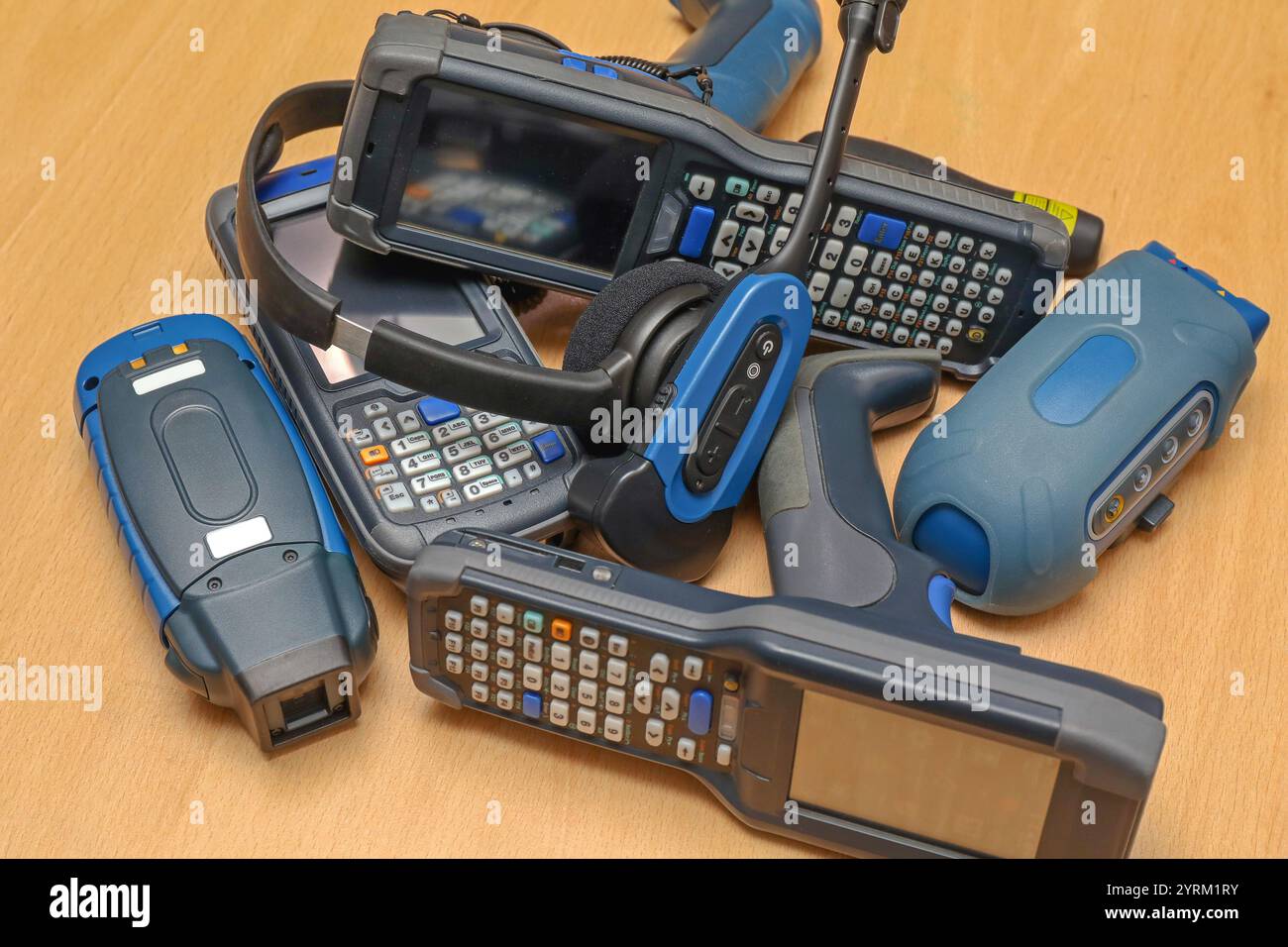 Rfid warehouse scanner hi-res stock photography and images - Alamy