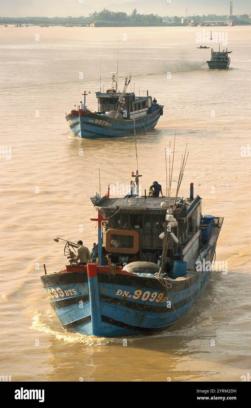 Fishing boat at Han River. Da Nang. Vietnam Stock Photo - Alamy
