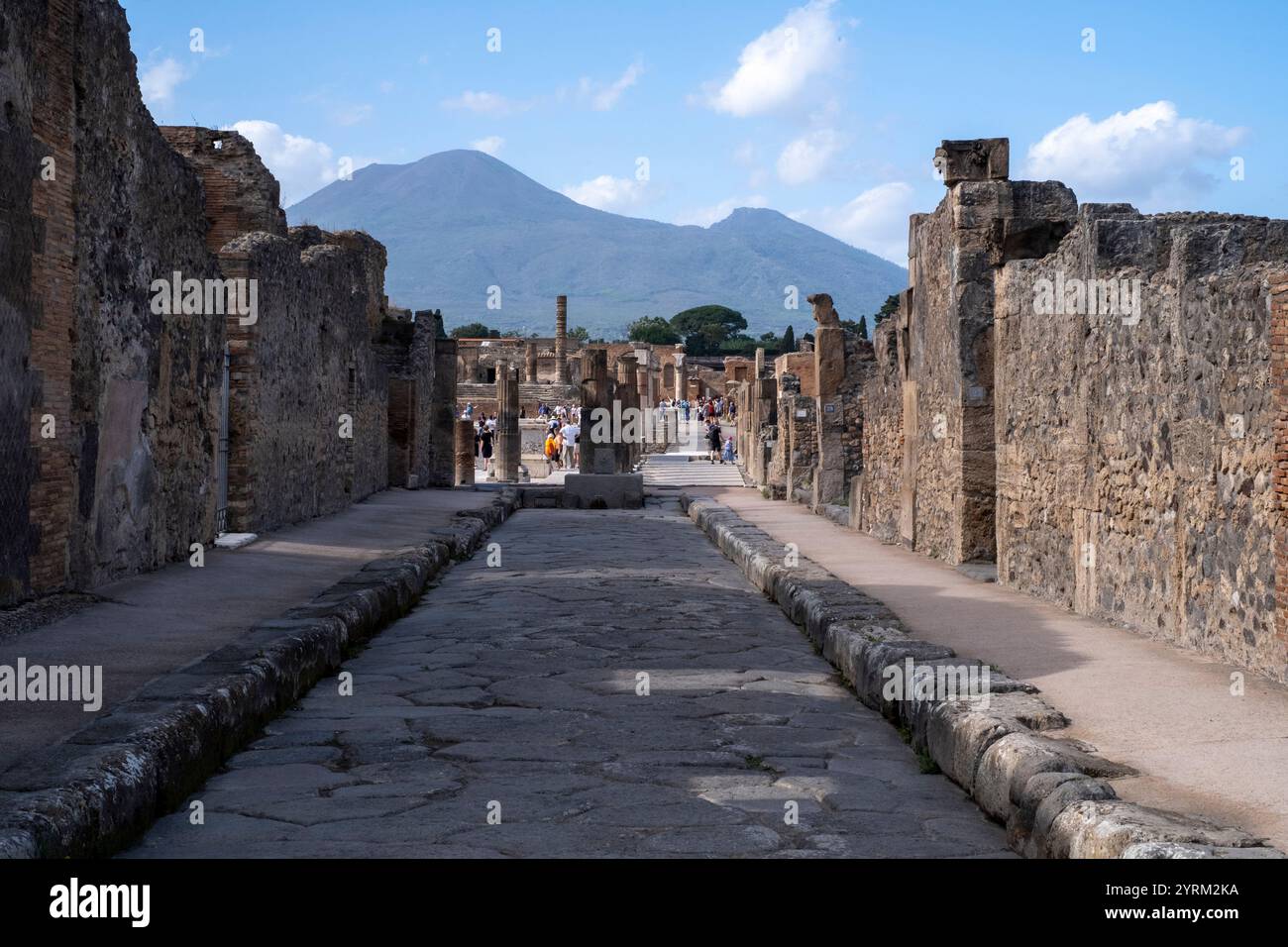 Ancient rome street scene hi-res stock photography and images - Alamy