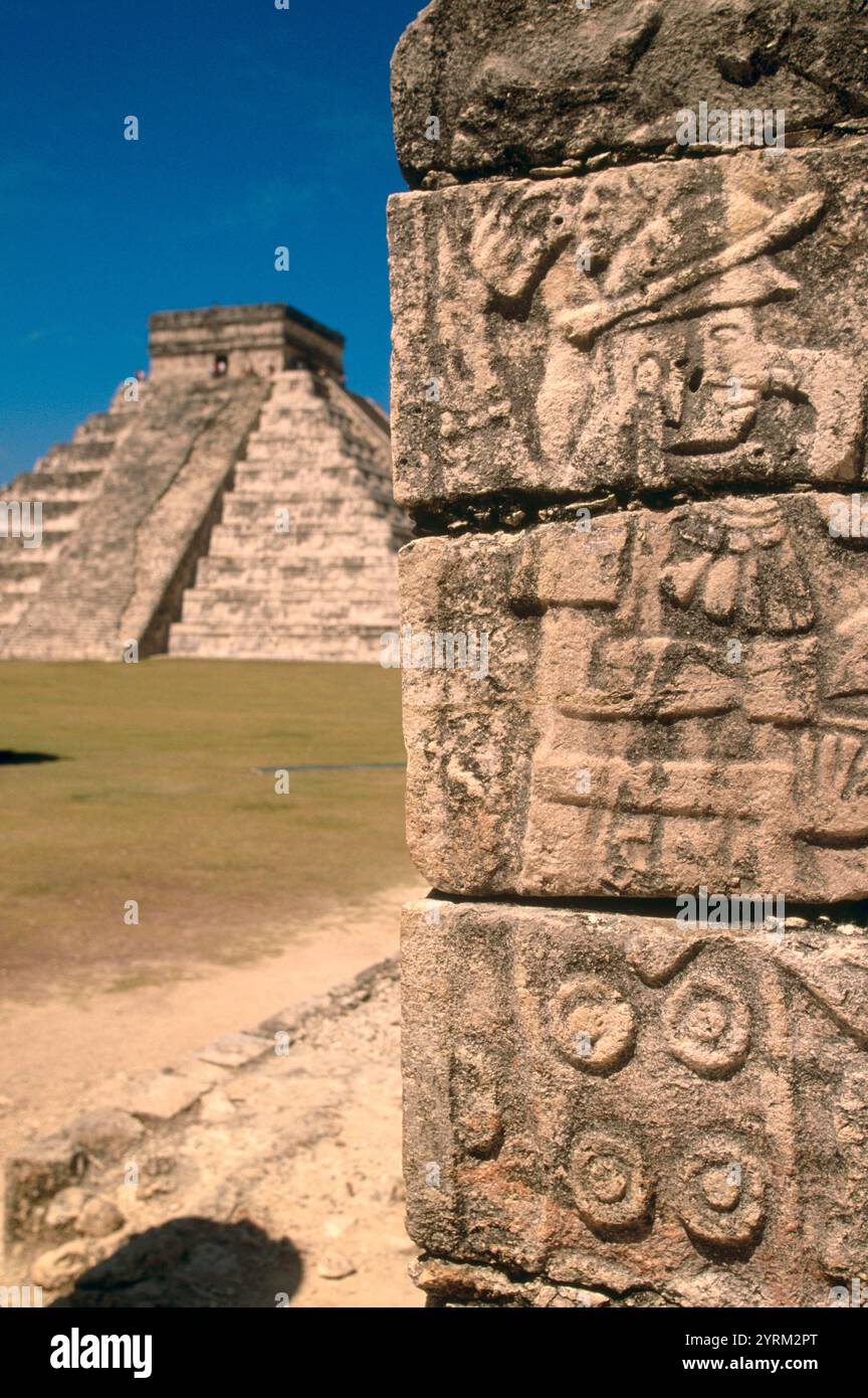 The Castle (Pyramid of Kukulcan). Chichén Itzá. Mexico Stock Photo - Alamy