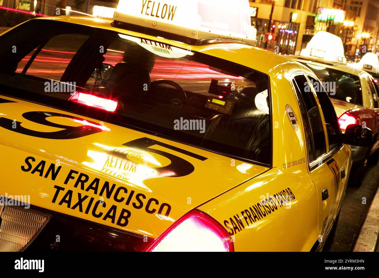 Yellow cab san francisco hi-res stock photography and images - Alamy
