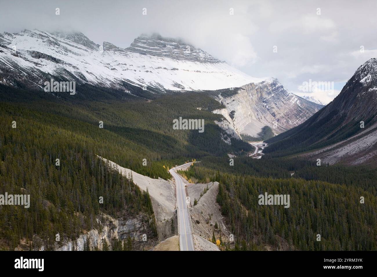 Sunwapta Pass (2035 m), view of icefields parkway. Banff National Park ...