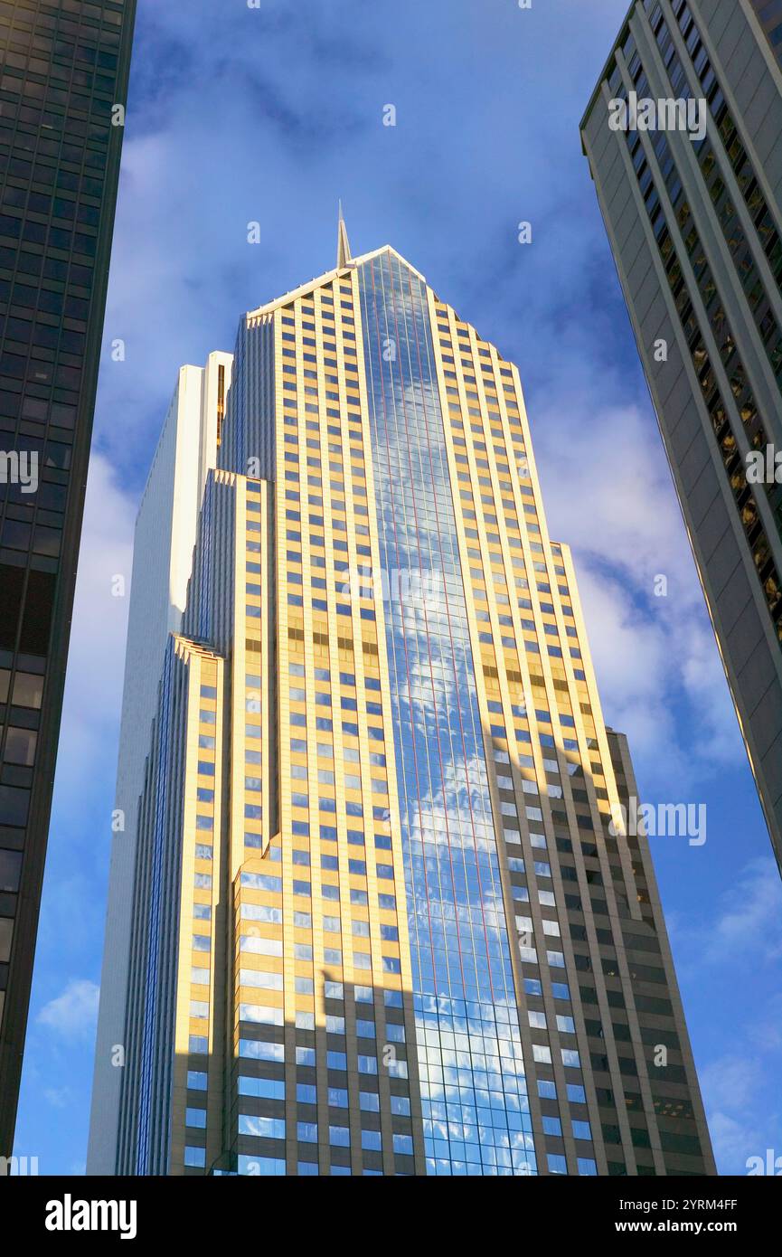 The Loop, Aon Center at 200 East Randolph Drive. Chicago. Illinois, USA ...