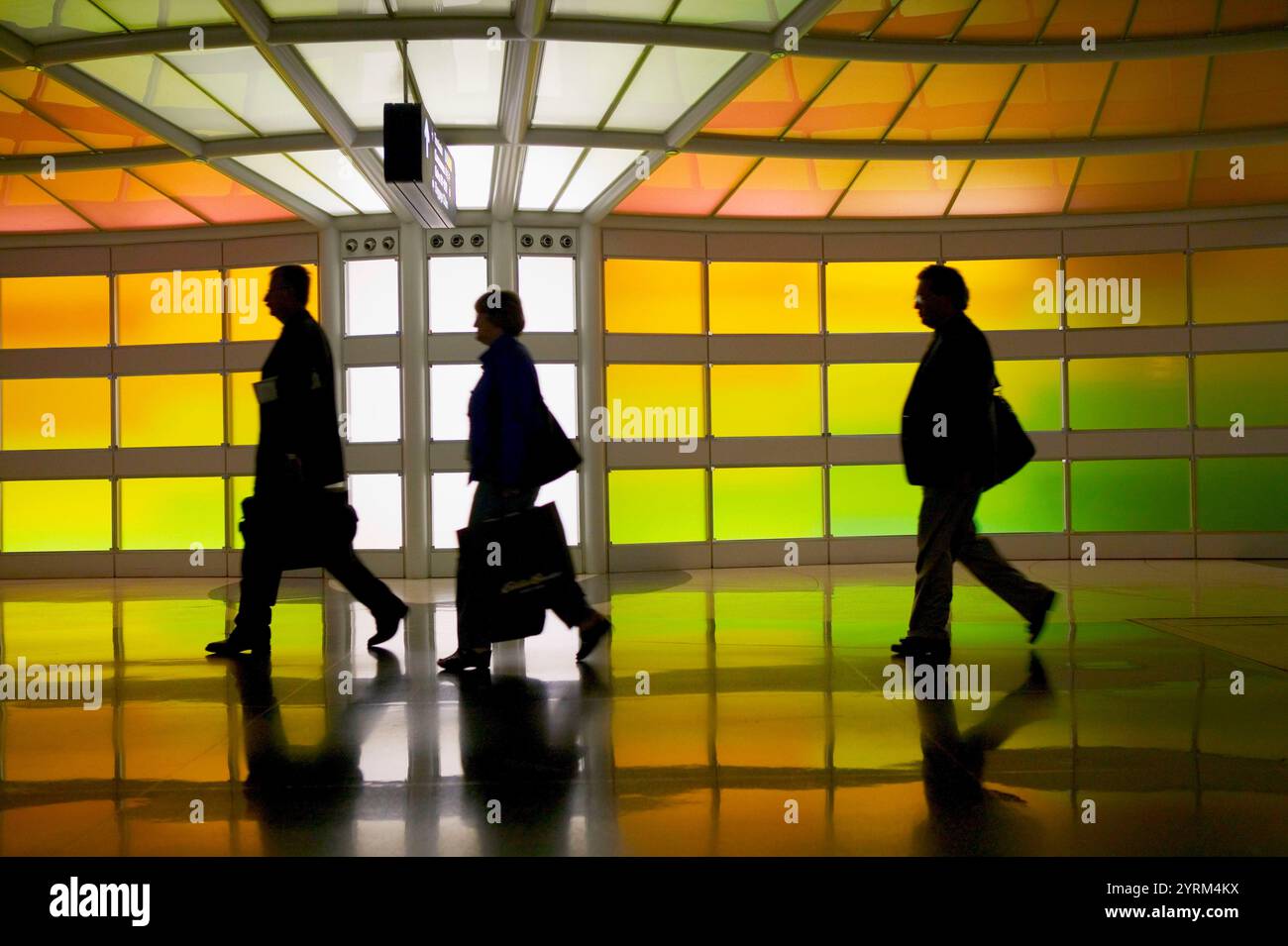 O Hare International Airport, commuters in passageway at United ...