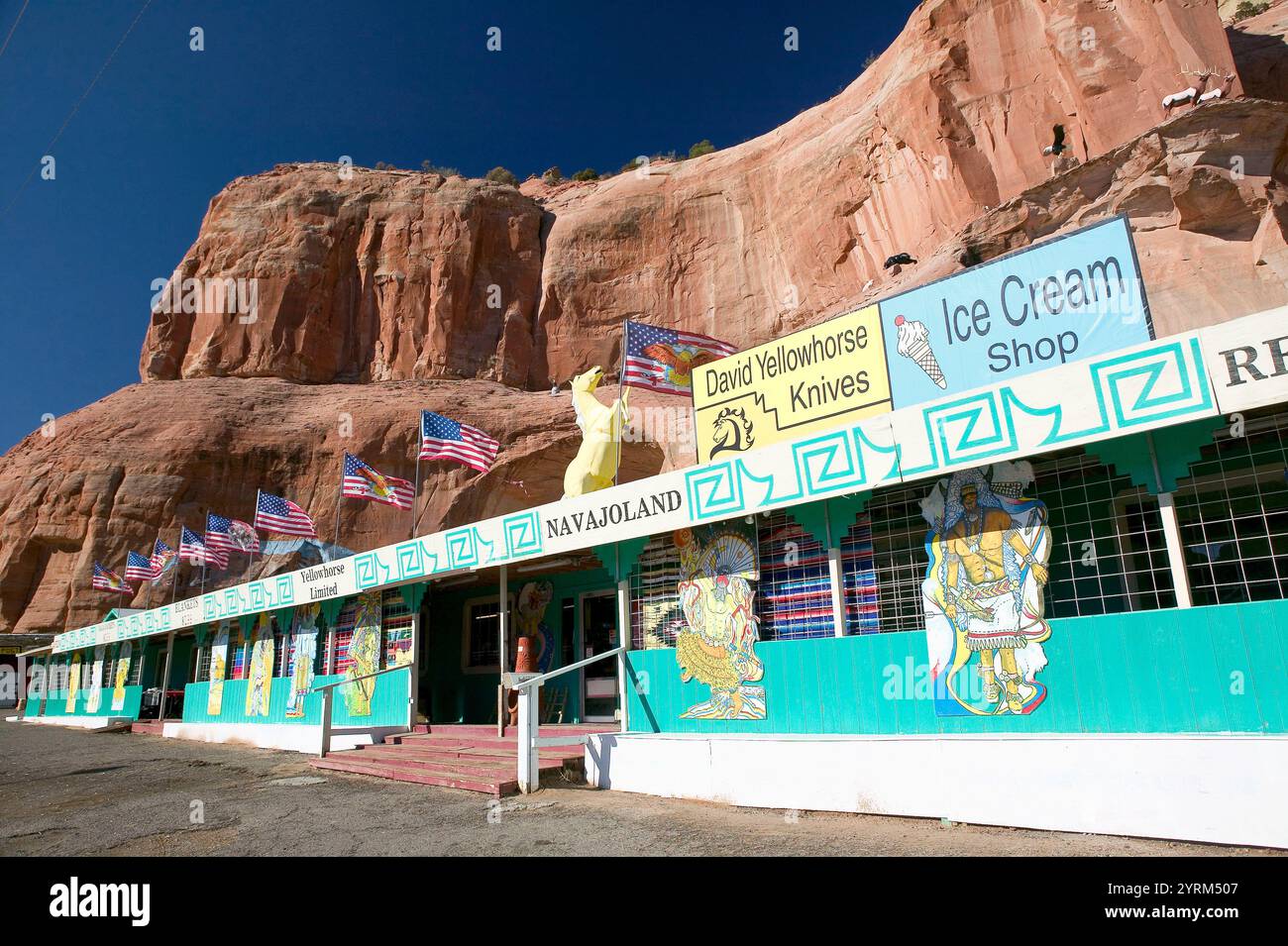 Yellowhorse indian market hi-res stock photography and images - Alamy