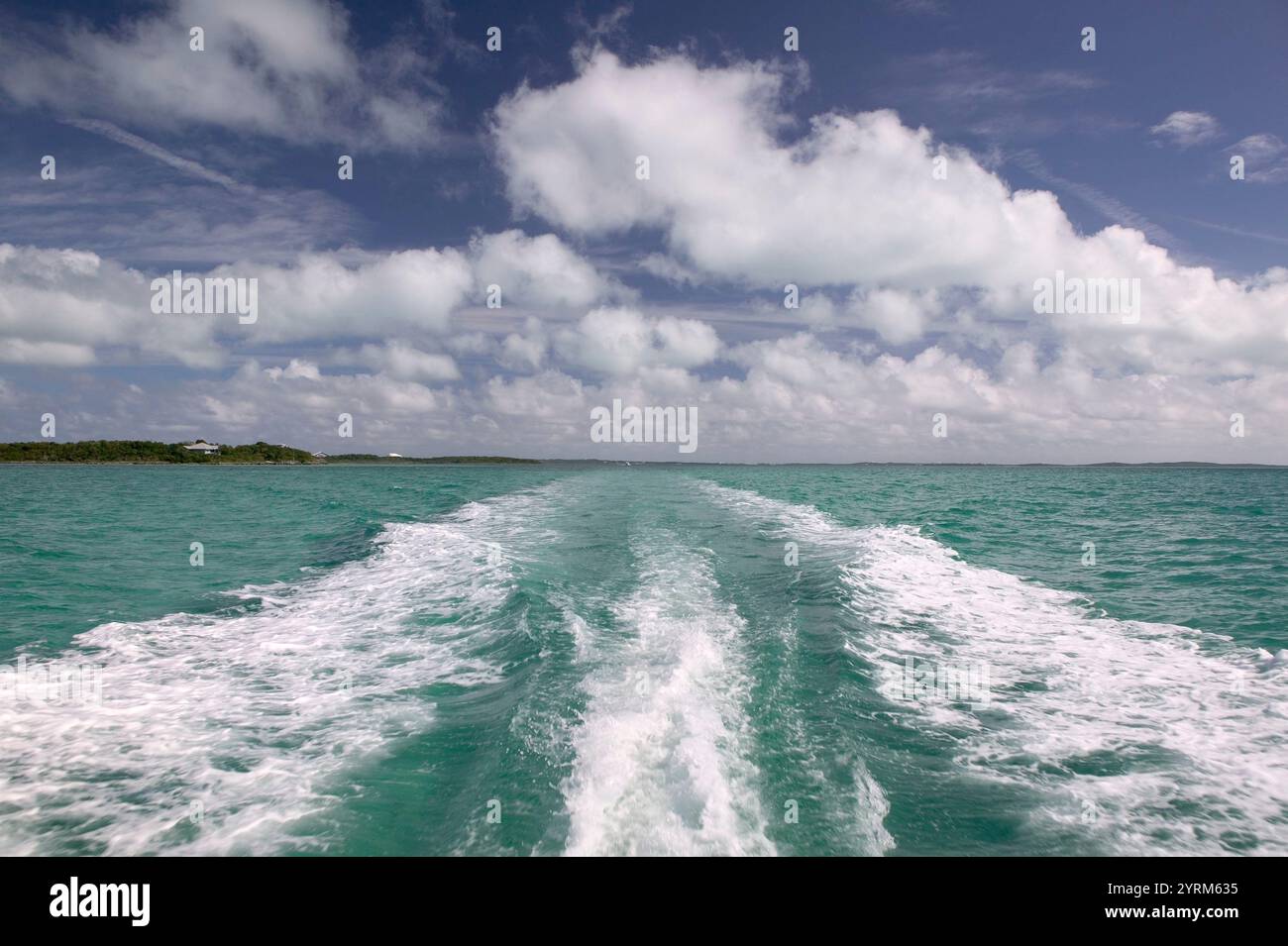 Bahamas, Abacos, Loyalist Cays , Man O War Cay: Boat Wake, Sea of Abaco ...